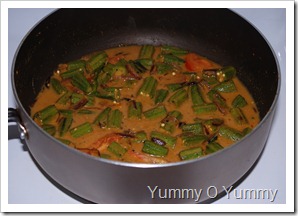 Vendakka Mappas / Okra Stew | Yummy O Yummy